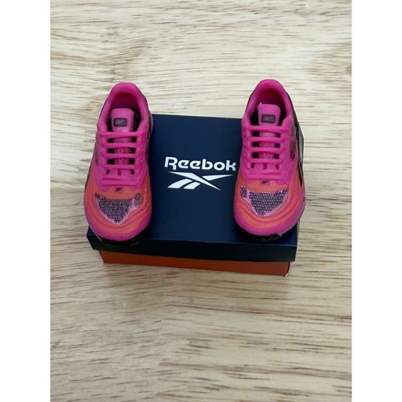 Zuru | Toys | Zuru Mini Brands Figurinedoll Mini Reebok Toy Sneakers ...